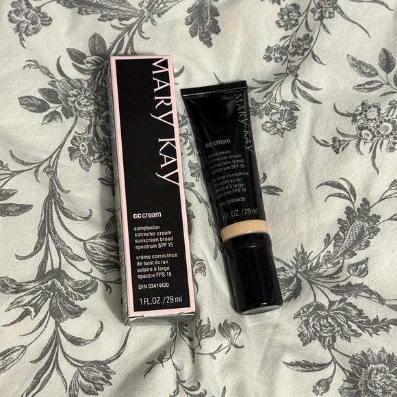 Mary Kay | Makeup | Mary Kay Cc Cream Very Light | Poshmark